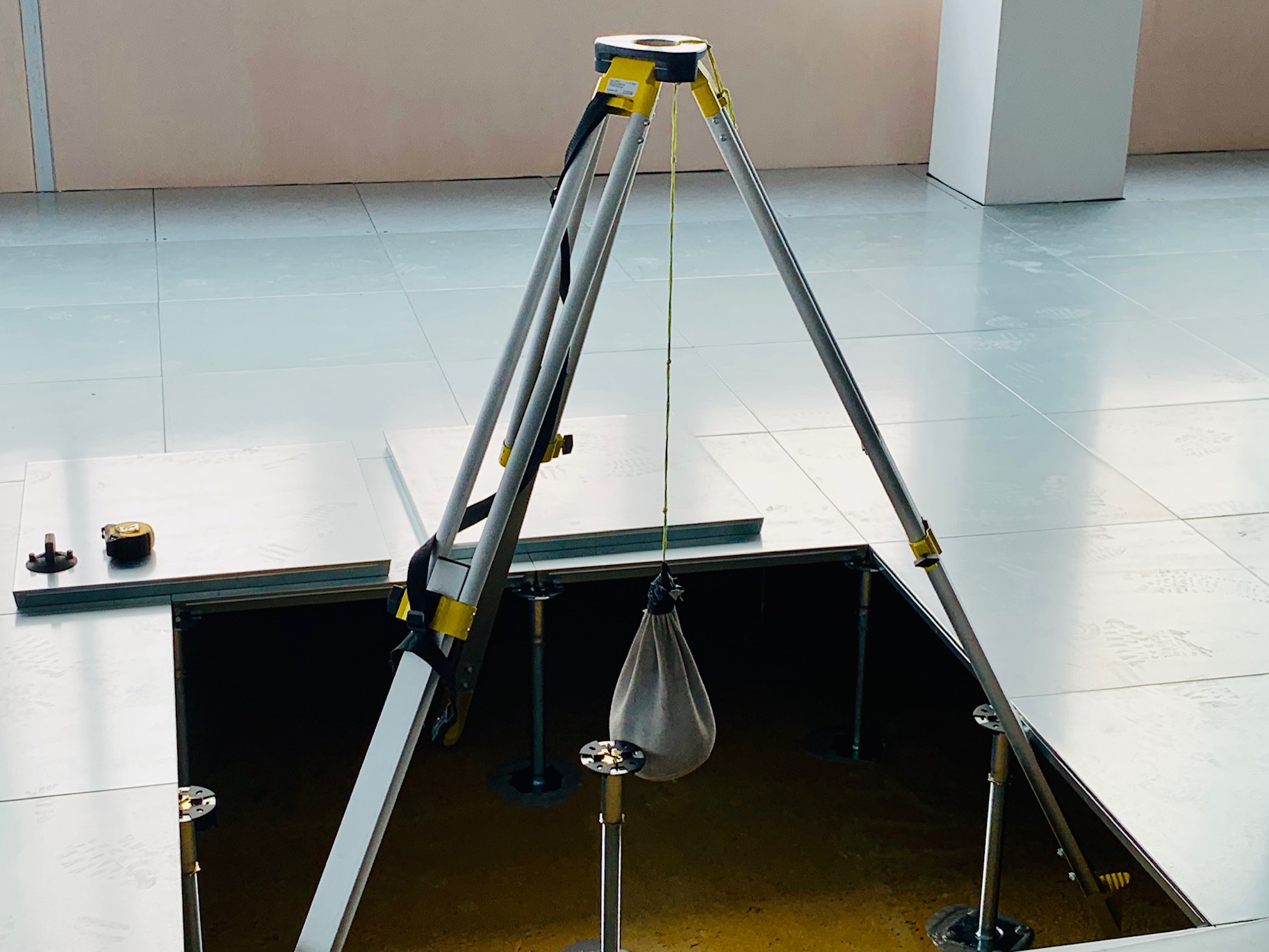 What is a T42 Test in Raised Access? - Bathgate Flooring